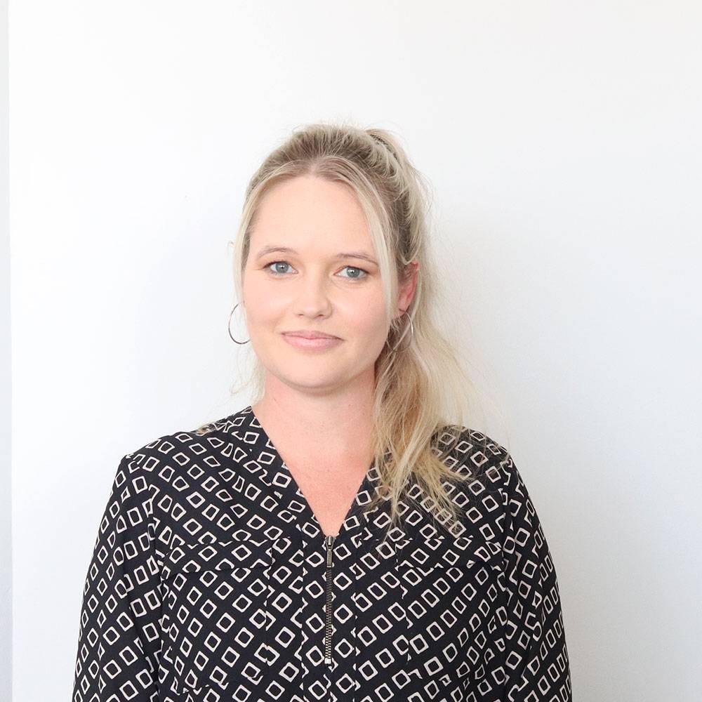 Sue-Simpson | Hilliar and Gray Optometrist